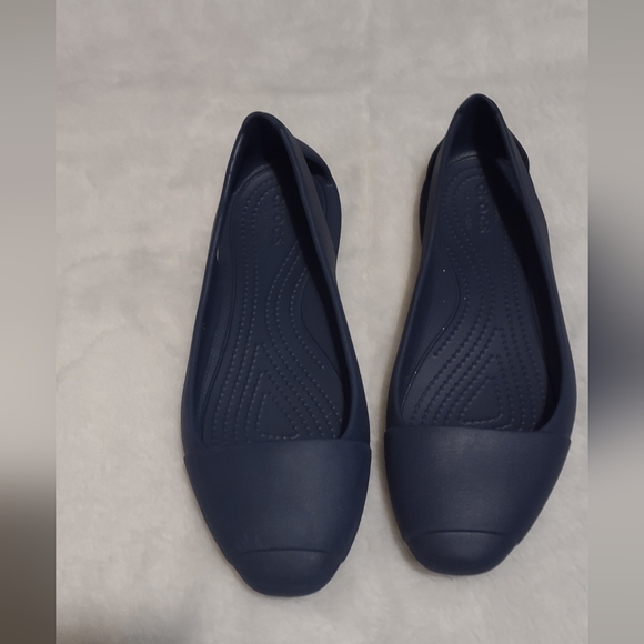 CROCS | Shoes | Crocs Blue Flats Sleek Minimalist Design | Poshmark